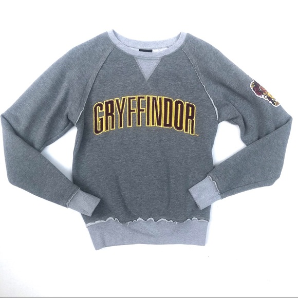 Warner Bros. | Sweaters | Authentic Harry Potter Gryffindor Sweatshirt ...